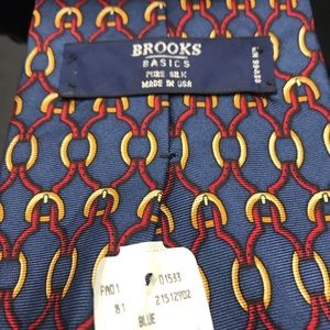 Brooks Brothers | Accessories | Brooks Brothers Blue Red Gold Chain ...